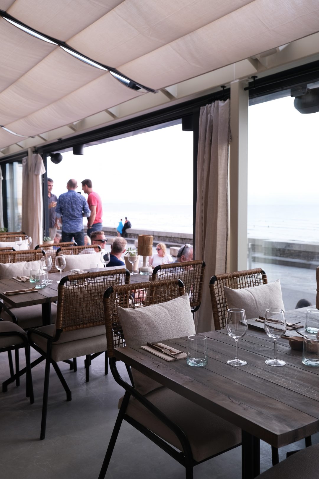 BIARRITZ : LE CARLOS (bar) – youMAKEfashion